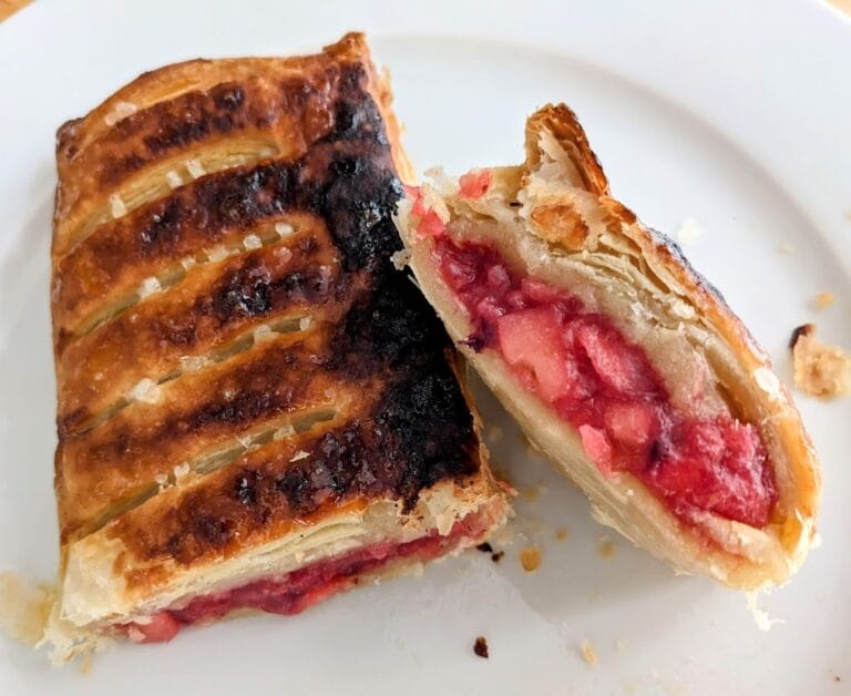 Aldi Fruits of the Forest Strudel Review • Snarkle-Sauce on Wry