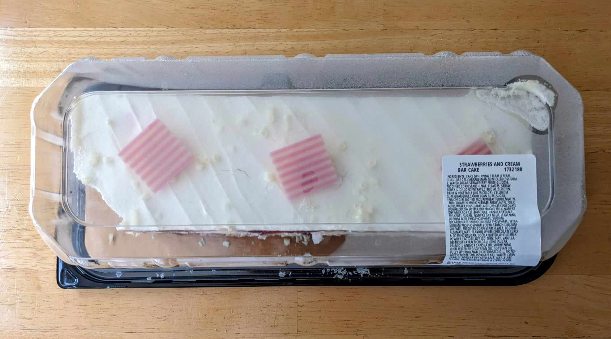Costco Strawberry & Cream Cake Review • Snarkle-Sauce on Wry