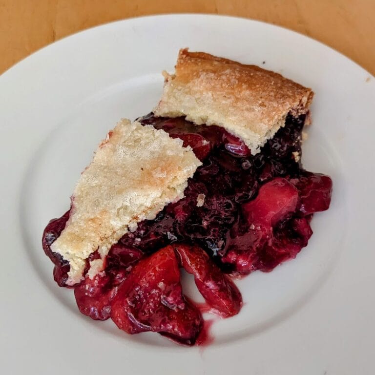 Costco Four Berry Pie Review • Snarkle-Sauce on Wry