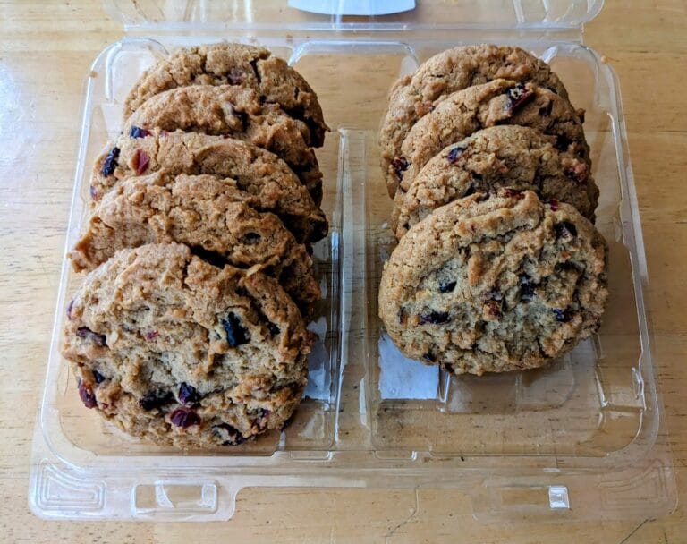 Aldi Oatmeal Cranberry Cookies Review • Snarkle-Sauce on Wry