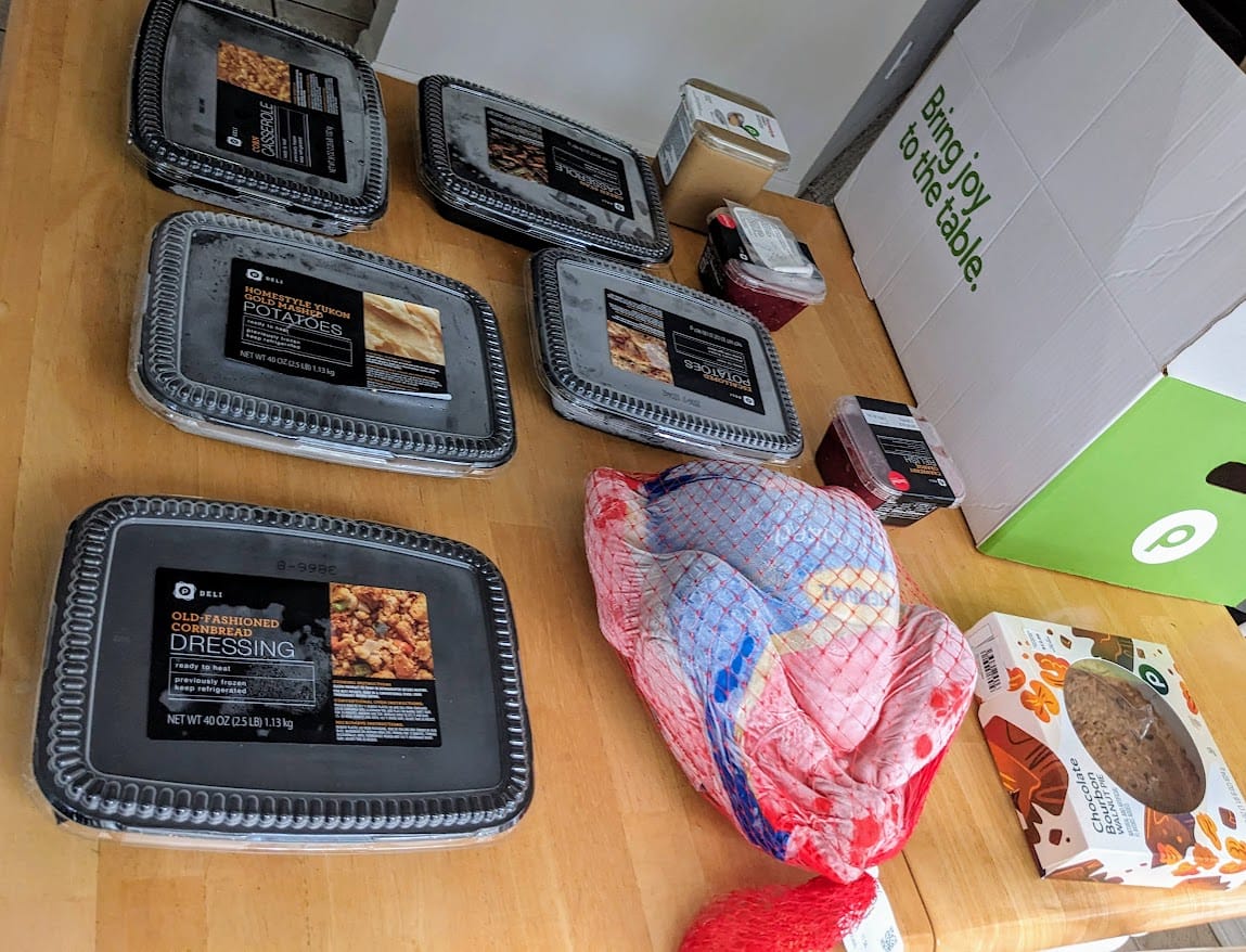 Publix Heat & Serve Turkey Dinner Review • Snarkle-Sauce on Wry