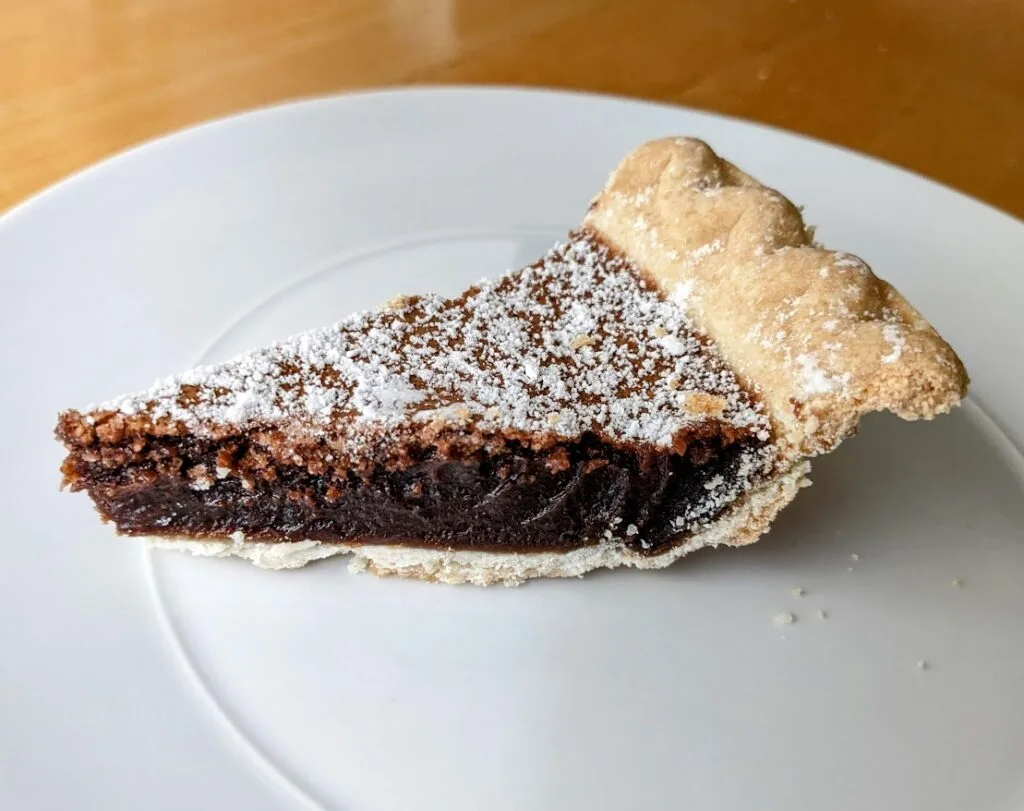 Dolly Parton’s Decadent Chocolate Pie • Snarkle-Sauce on Wry